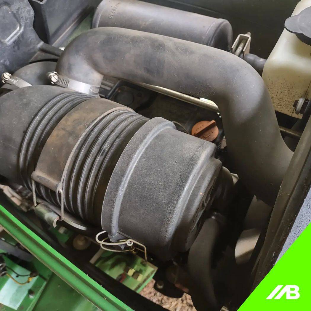 How to Replace an Air Filter in 6 Steps | Boar